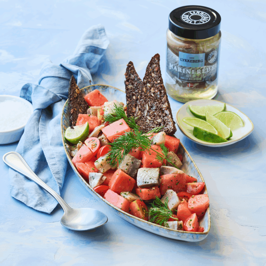 Sildesalat med lime og vandmelon - Lykkeberg
