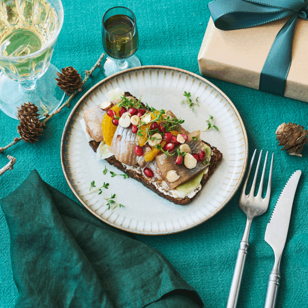 Hjertesild med appelsiner og hasselnødder - Lykkeberg